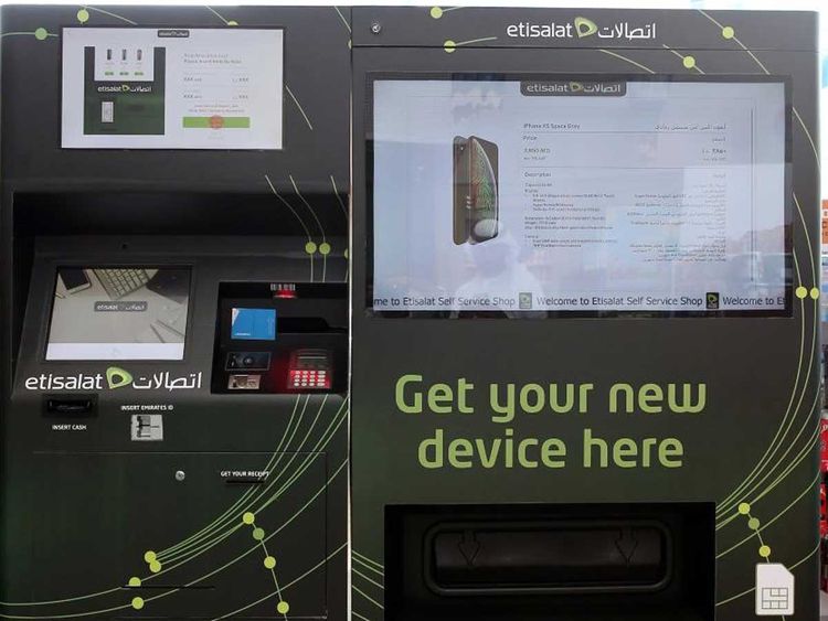 Smartphone Vending Machine Makes Buying Smartphones Easier in UAE ...