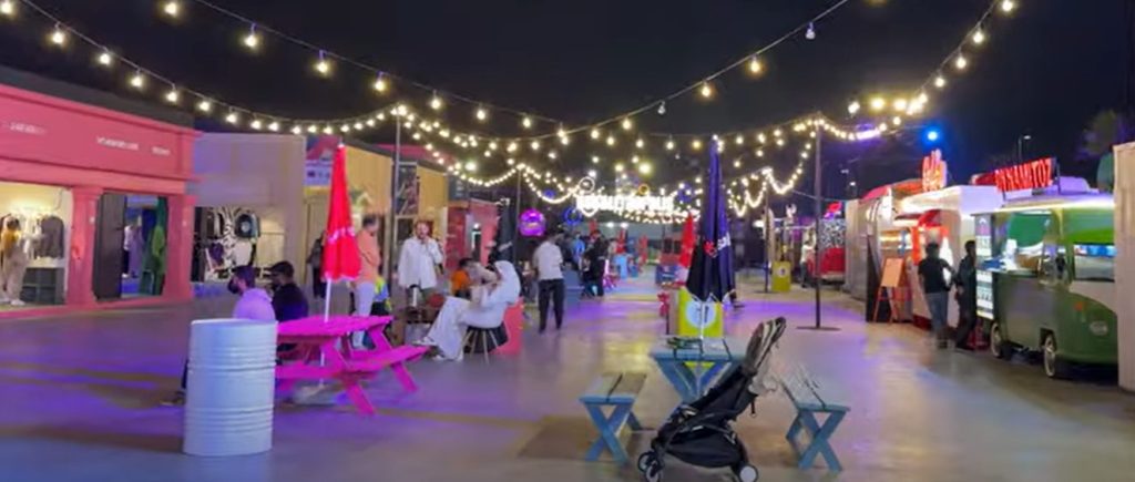 Etisalat MOTB (DSF 2024) Dubai Location, Timing, Attractions ...