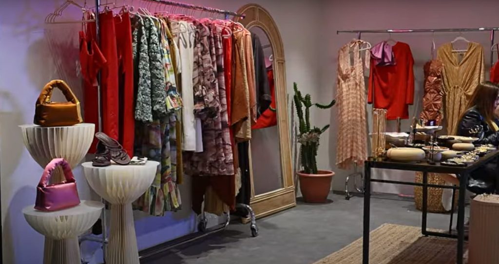 Etisalat MOTB (DSF 2024) Dubai Location, Timing, Attractions ...